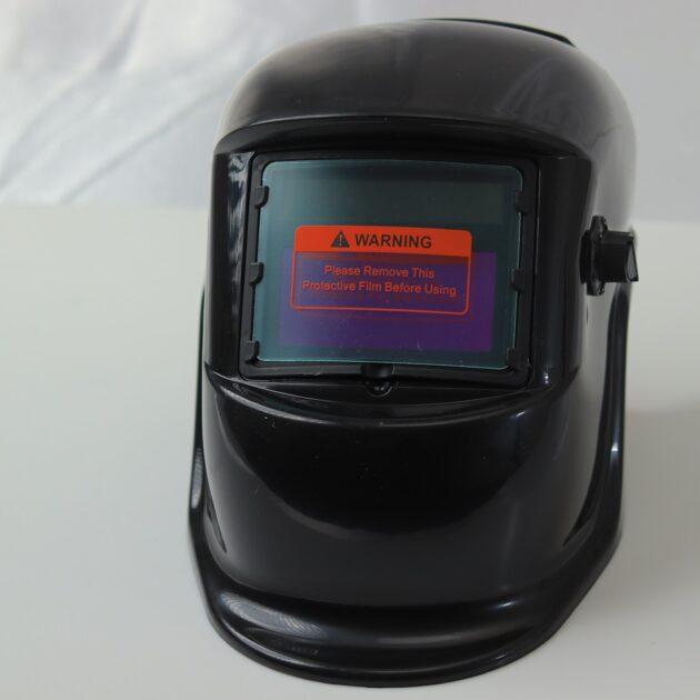 Auto Darkening Welding Helmet - Bluepower Machinery Tools Ltd